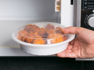 Choice White Round Microwavable Container w/ Lid (24 oz.)