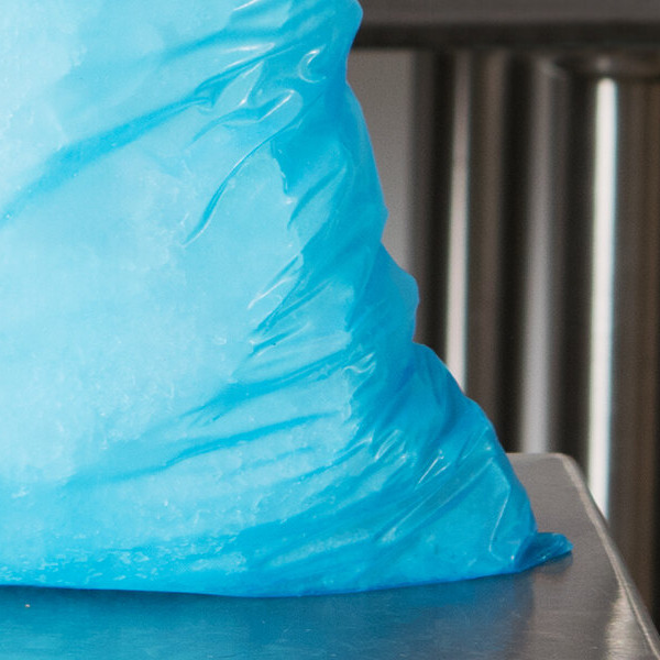 Choice 10 lb. Blue Heavy Duty Plastic Ice Bag - 1,000/Case