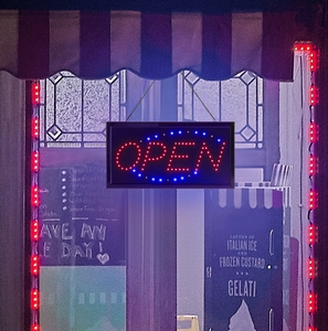 Choice 19" x 10" LED Rectangular Italic Open Sign with Two Display Modes