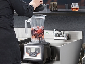 Regency 18" x 26" Stainless Steel Blender Station with Dump Sink