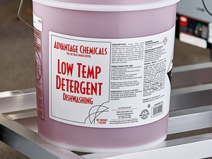 Advantage Chemicals 5 gallon / 640 oz. Low Temperature Concentrated ...