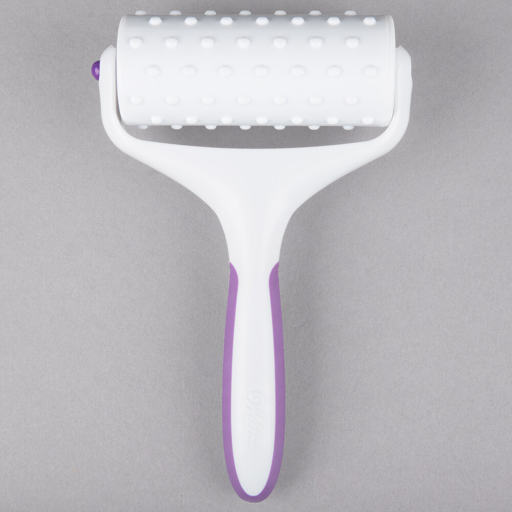 Wilton 1907-1340 Fondant / Gum Paste Embosser Set with Dot Pattern Roller