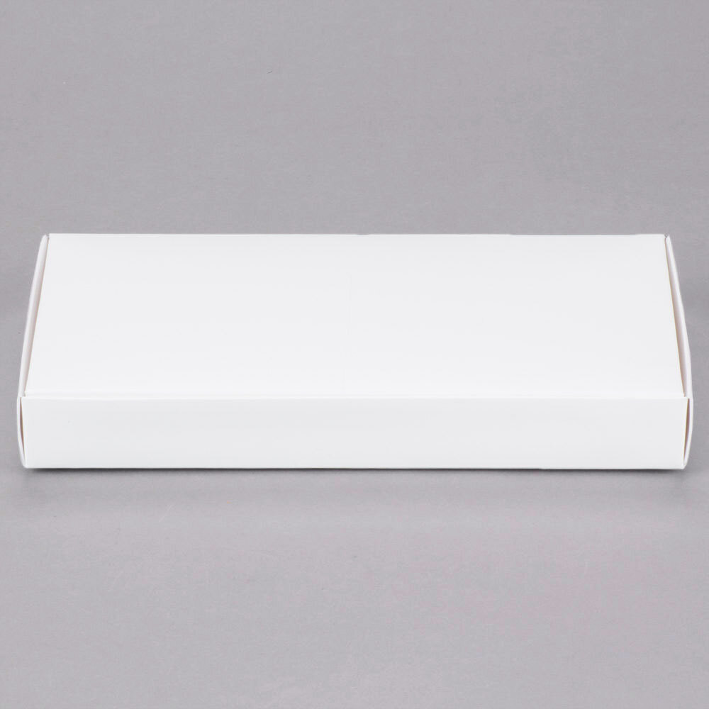 9 1/4" x 5 1/2" x 1 1/8" 1-Piece 1 lb. White Candy Box - 25/Pack