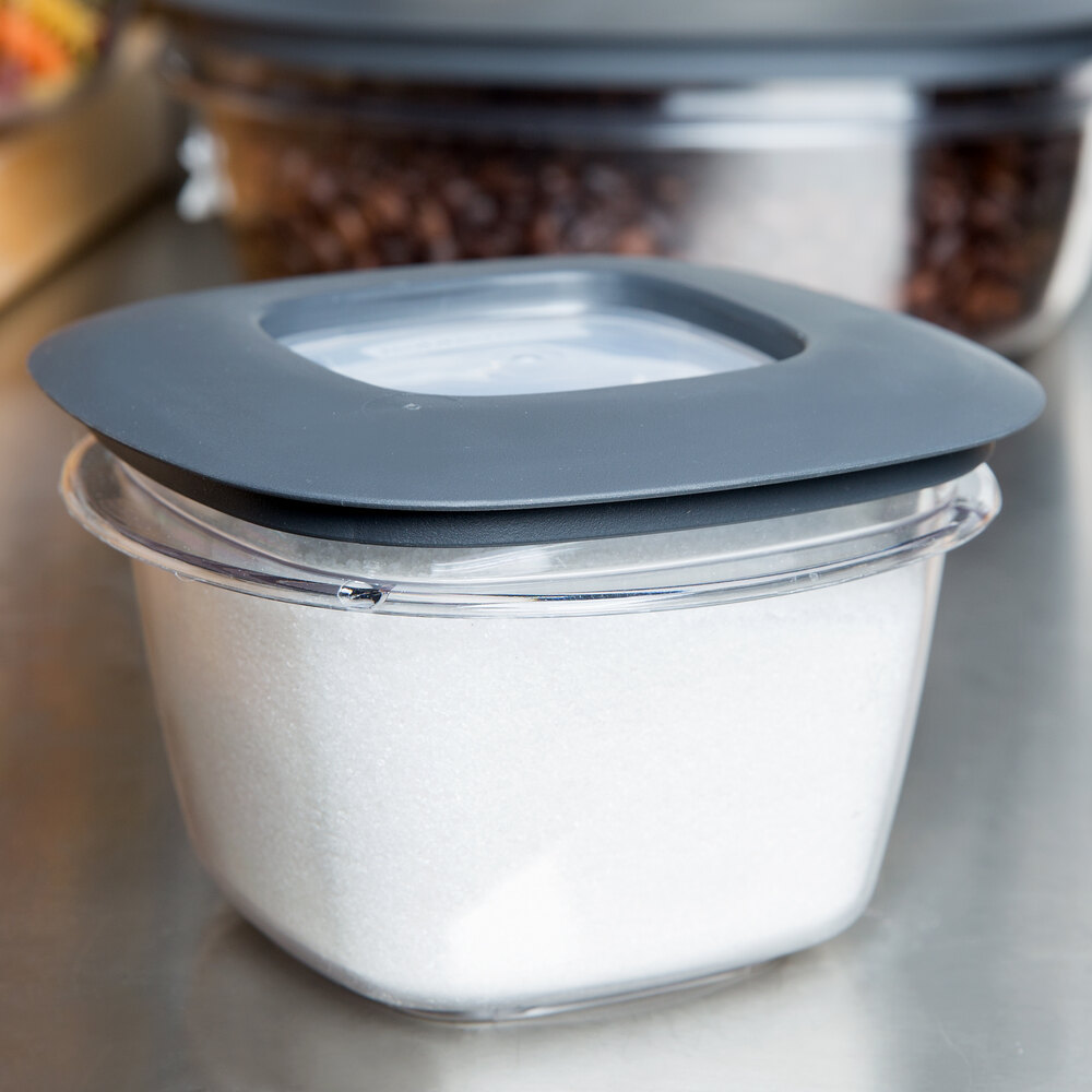 Rubbermaid 1951293 2 Cup Clear Square Premier Storage Container with Lid