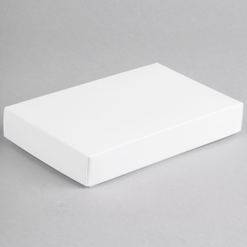 7" x 4 3/8" x 1 1/8" 2-Piece 1/2 lb. White Candy Box - 250/Case