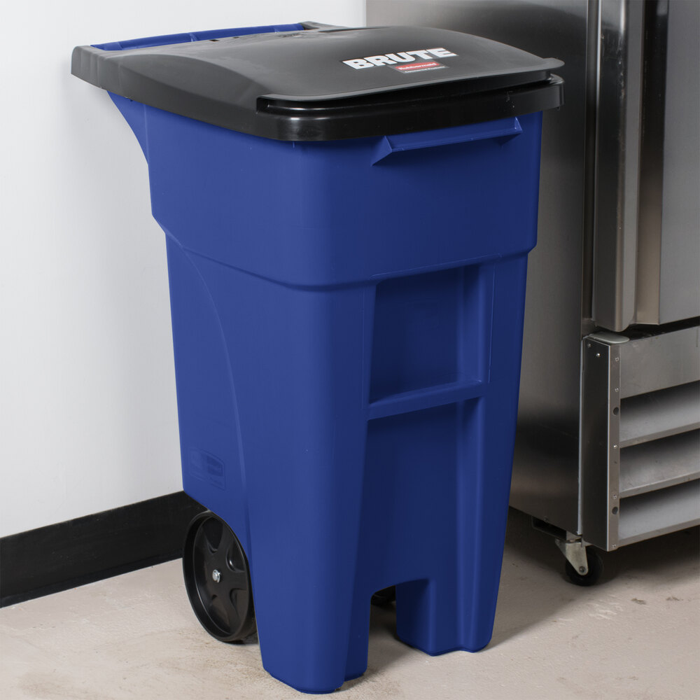 Rubbermaid 1971943 Brute 32 Gallon Blue Standard Rollout Container with Lid