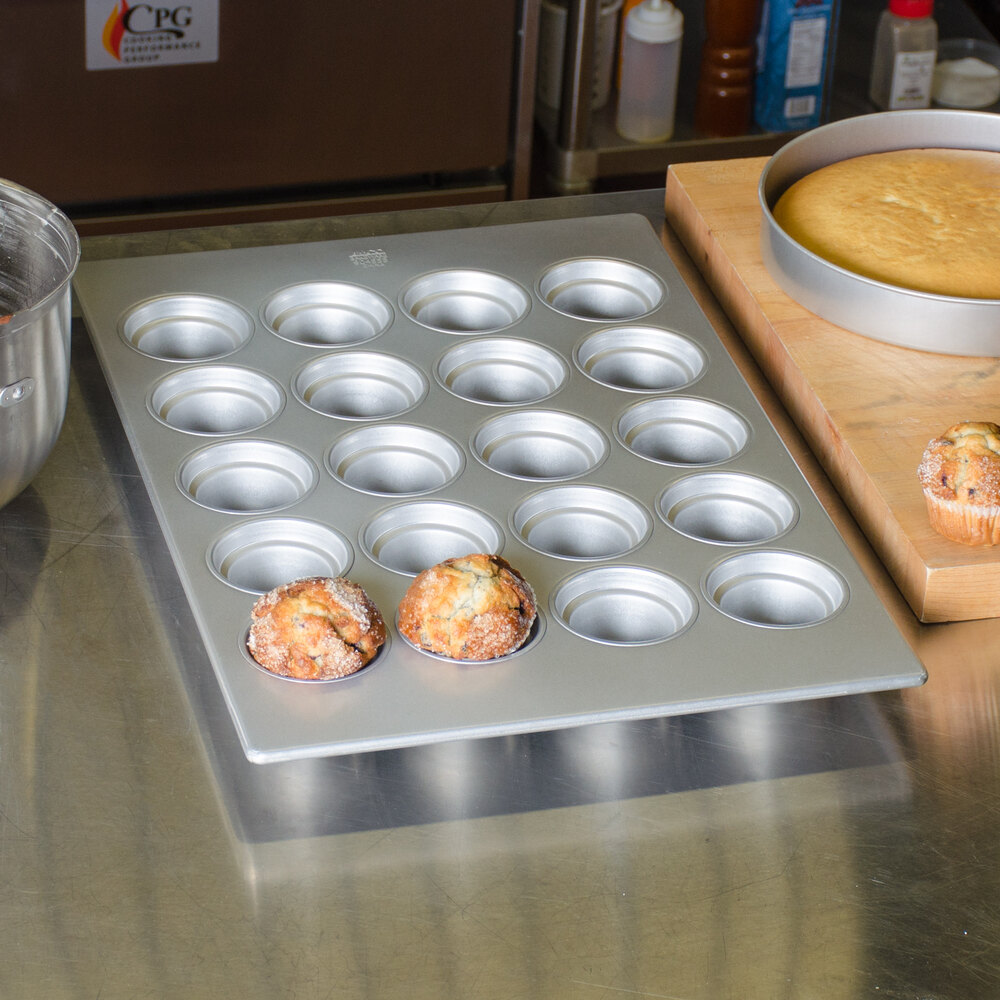 20 Cup Aluminized Steel 7 33 Oz Large Crown Muffin Pan 20 Cup Aluminized Steel 7 33 Oz Large Crown Muffin Pan