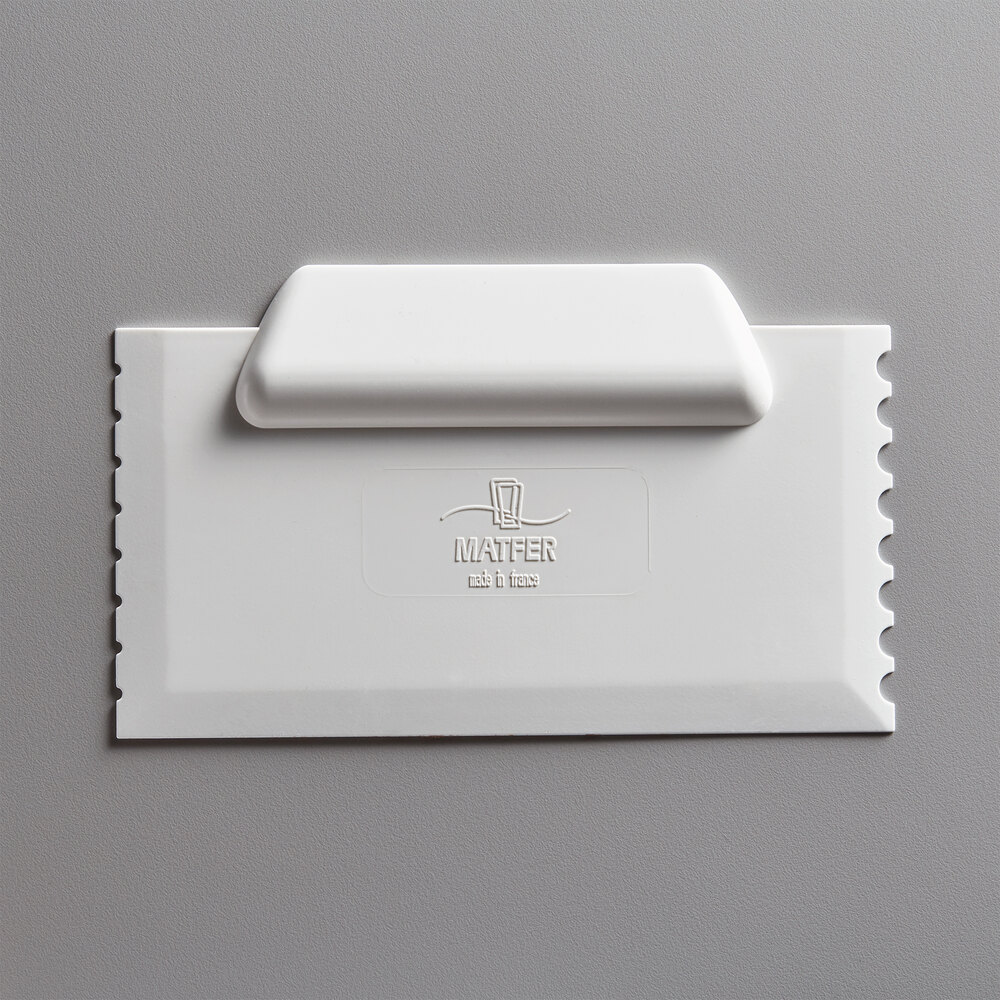 Matfer Bourgeat 421743 Chocolate Scraper & Decorating Comb w/ Handle