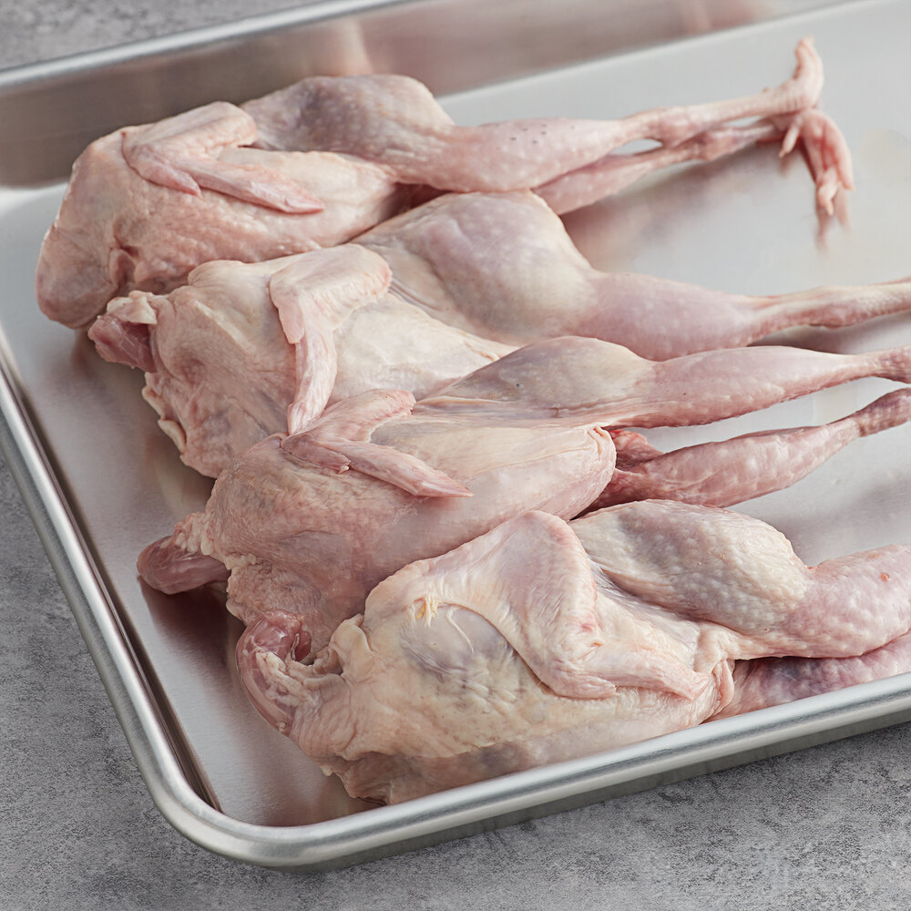 Manchester Farms 6 oz. Fresh Whole Quail with Feet - 140/Case