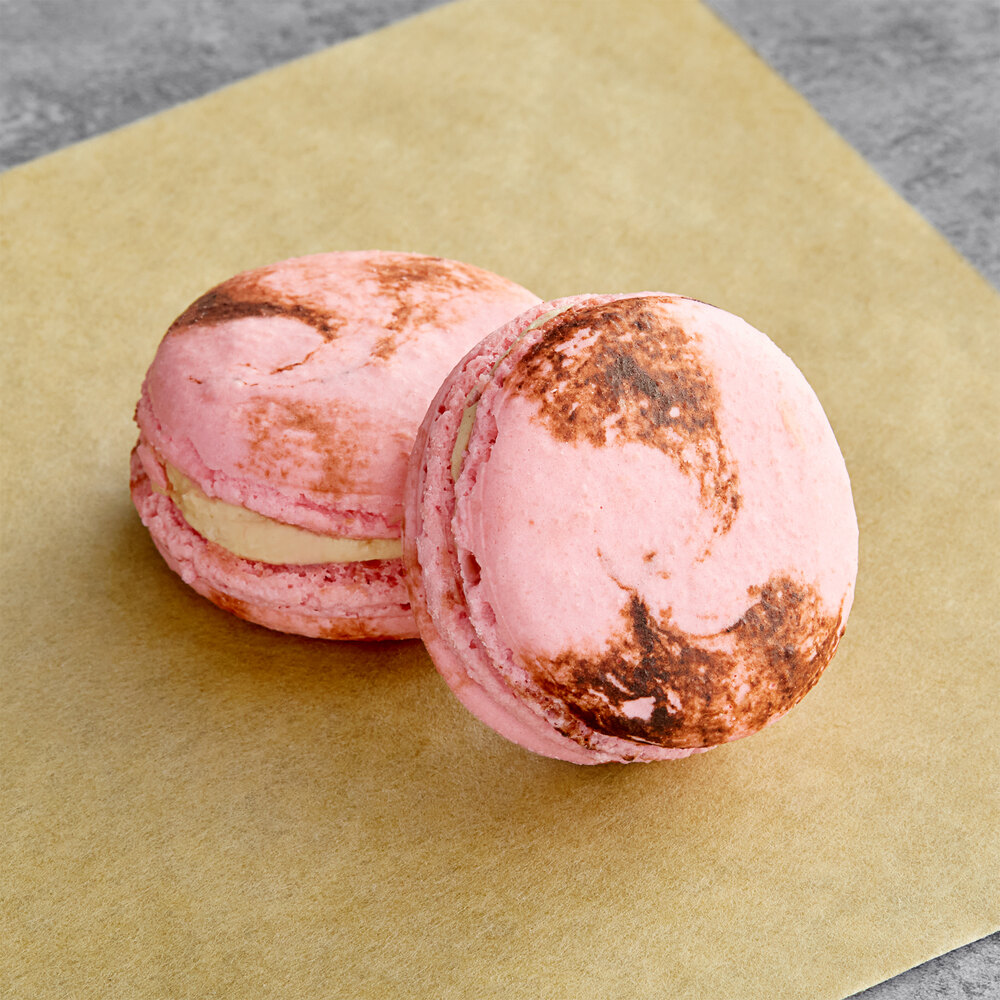 Macaron Centrale Peanut Butter and Jelly Macaron - 50/Case