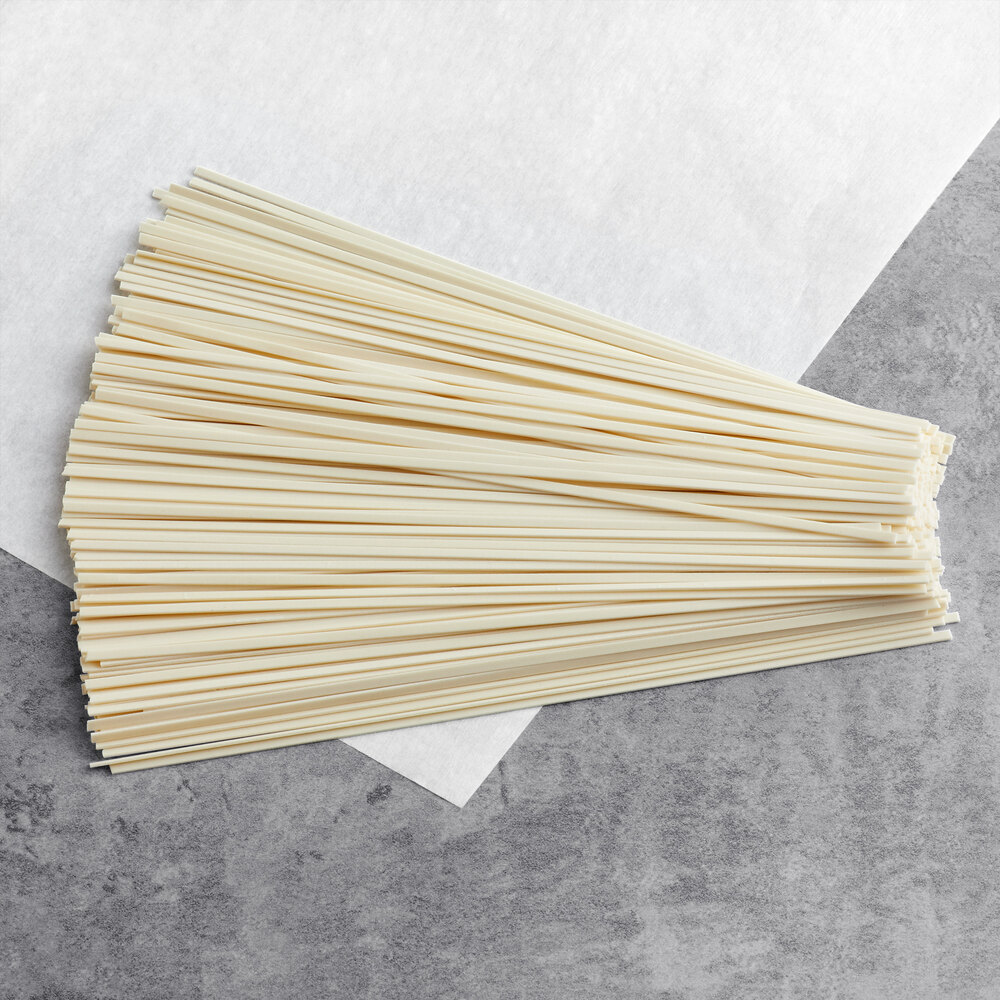 Korean Kal-Guksoo Noodles 4 lb. - 9/Case