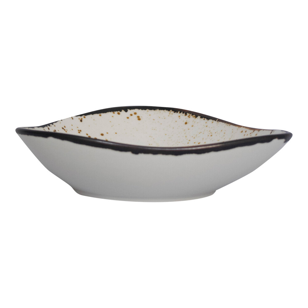 International Tableware Splash 12.5 oz. Creme Triangular Stoneware ...