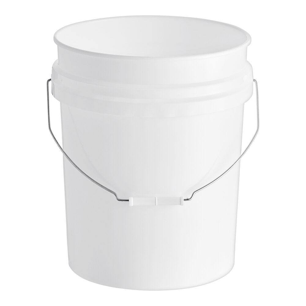 BWAY 5 Gallon White 90 Mil Thickness Round Pail with Metal Handle - 10/Case