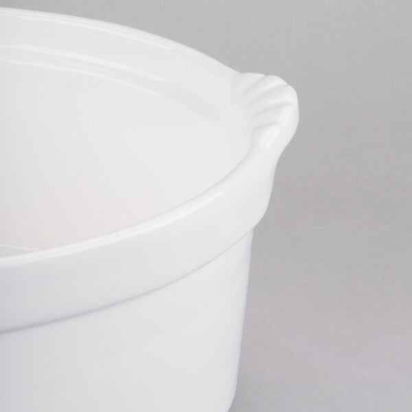 Tablecraft CW3000W 3.5 Qt. White Shell Casserole Dish