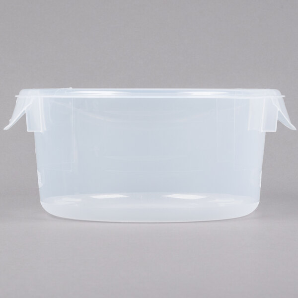 Rubbermaid 2 Qt. Translucent Round Polypropylene Food Storage Container