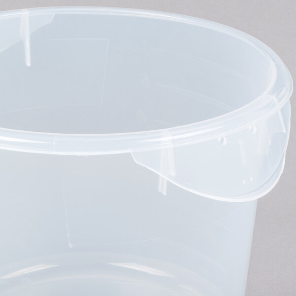 Rubbermaid 6 Qt. Translucent Round Polypropylene Food Storage Container
