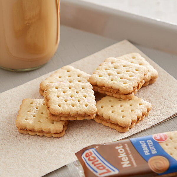 Lance Nekot Vanilla Cookie with Peanut Butter Filling 20 Count Box - 6/Case