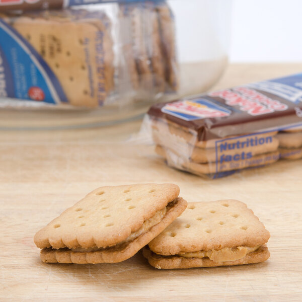 Lance Nekot Vanilla Cookie with Peanut Butter Filling 20 Count Box - 6/Case