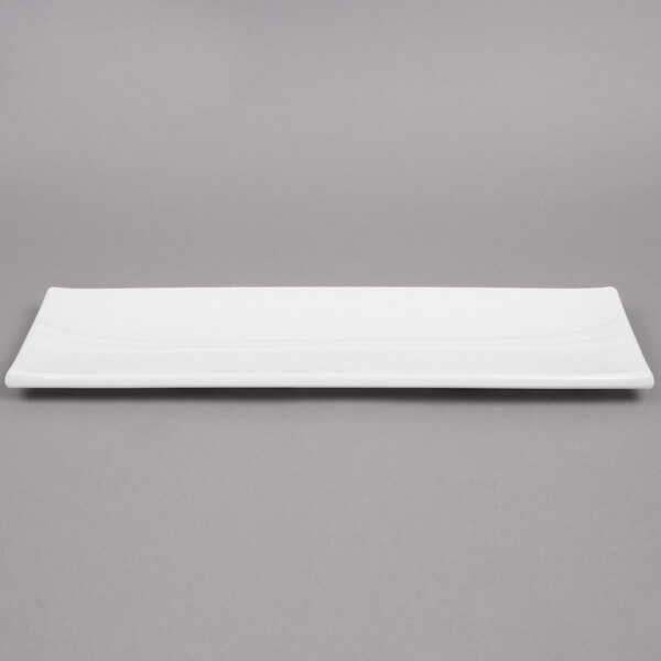 Tablecraft M206 Frostone 20" x 6" White Rectangular Melamine Tray