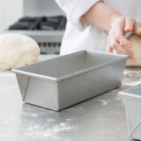 Chicago Metallic 49110 1 1/2 lb. Aluminized Steel Bread Loaf Pan - 10 ...