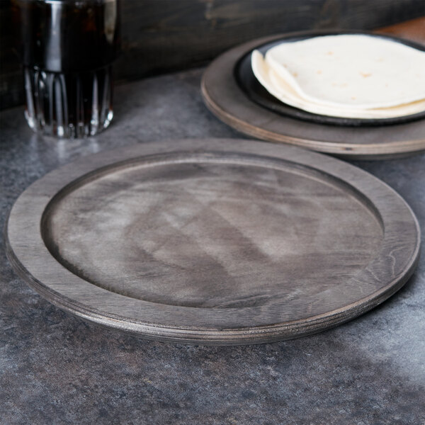 Lodge U7RP 11 1/4" Round Wood Underliner with Walnut Finish