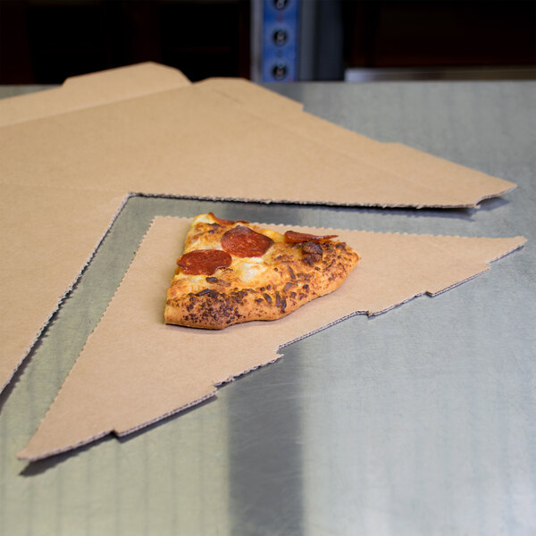 GreenBox 16" x 16" x 2" Corrugated Pizza Box with Built-In Plates and ...