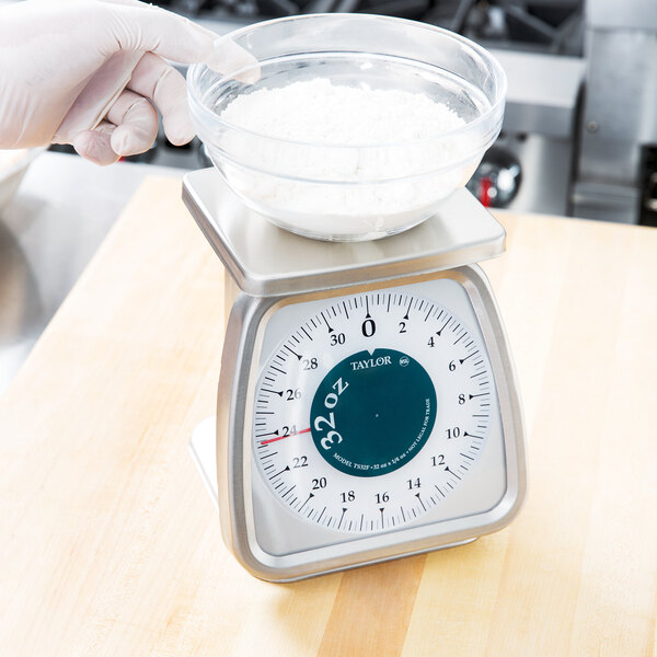 Taylor TS32F 32 oz. Mechanical Portion Control Scale