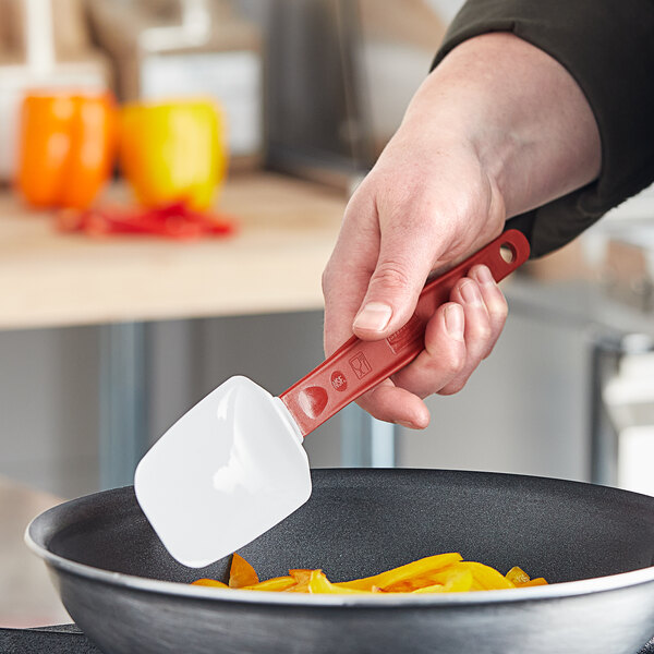 Rubbermaid FG196600RED 9 1/2" Red High Temperature Silicone Spoonula