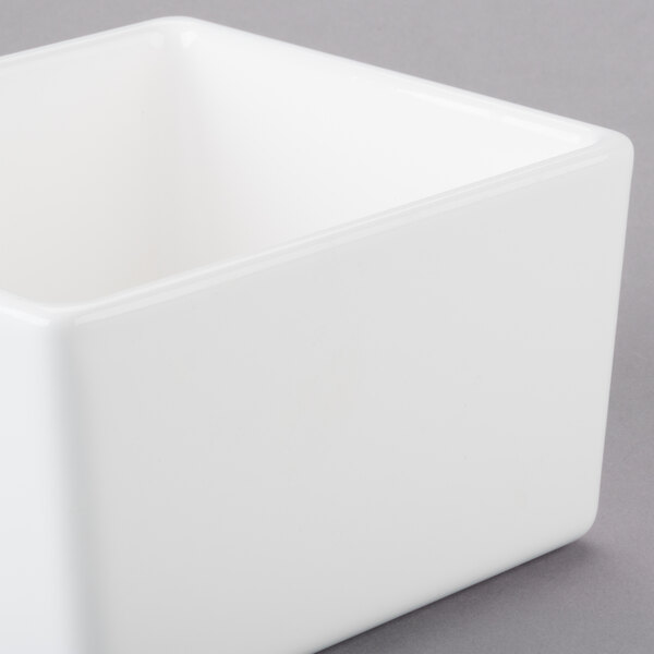 Tablecraft CW4024W Contemporary Collection White 1 Qt. Straight Sided Bowl