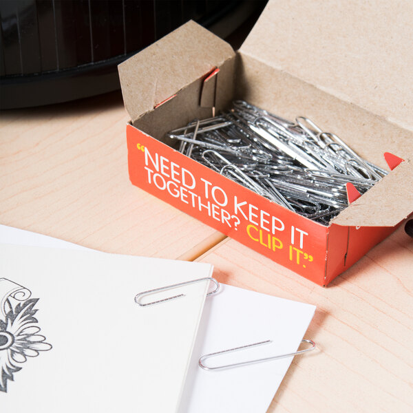 Universal UNV72230 Silver Nonskid #1 Standard Paper Clip - 1000/Box