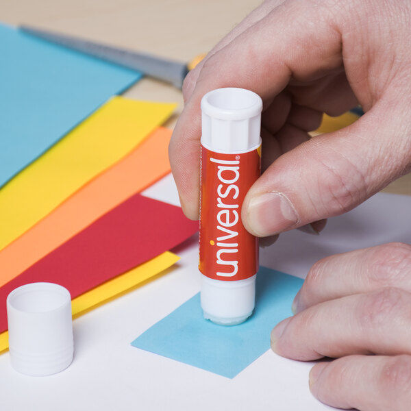 Universal UNV75748VP 0.28 oz. Clear Glue Stick - 30/Pack