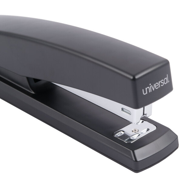 Universal UNV43118 20 Sheet Black Full Strip Desktop Stapler
