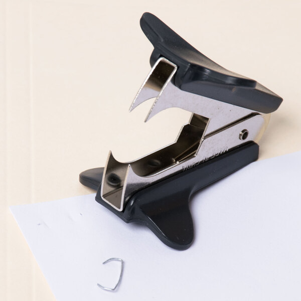 Universal UNV00700 Black Jaw Style Staple Remover