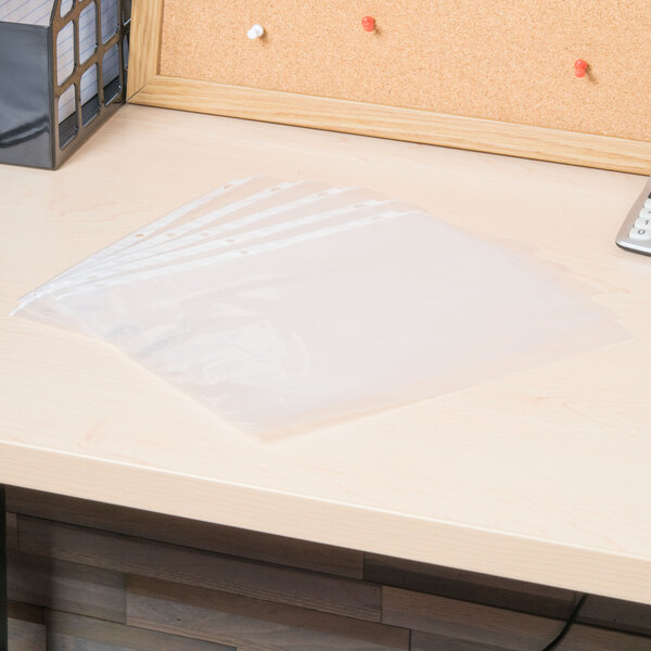 Universal UNV21127 8 1/2" x 11" Clear Economy Weight Non-Glare Top-Load ...
