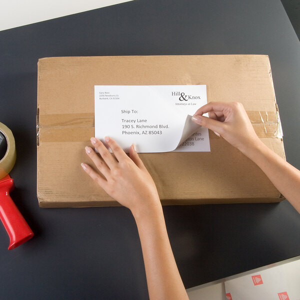 Avery® 5126 5 1/2" x 8 1/2" White Shipping Labels - 200/Box