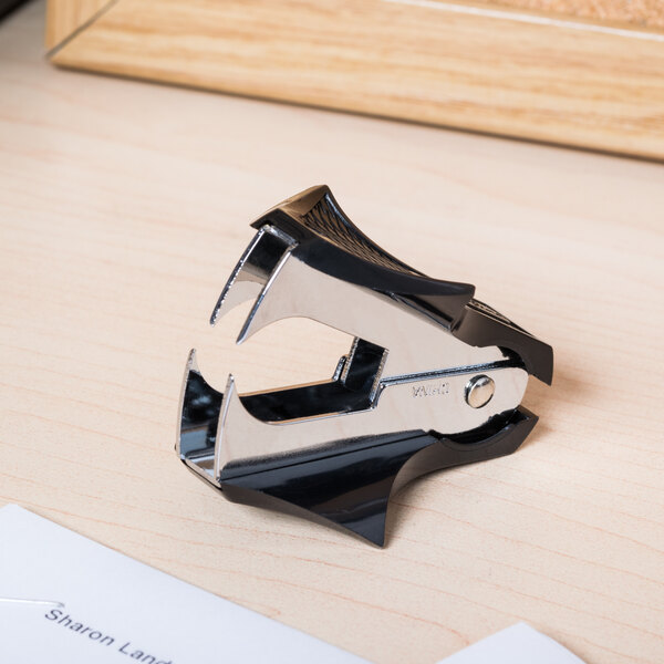 Swingline 38101 Black Deluxe Jaw-Style Staple Remover