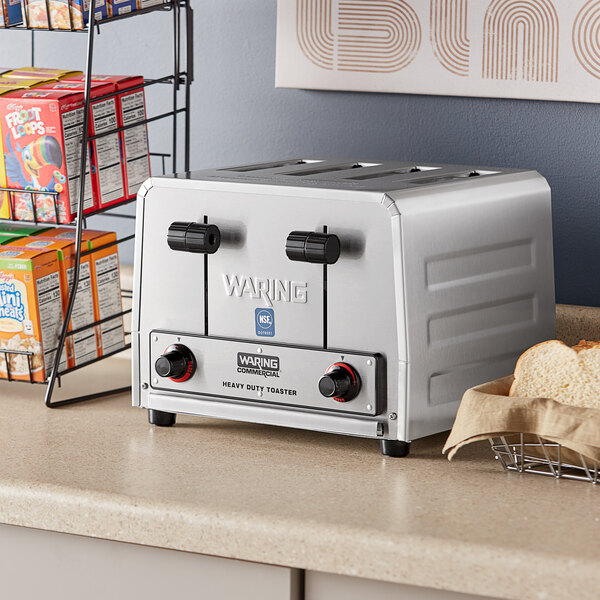 Waring WCT805B Heavy Duty 4 Slice Toaster 208V