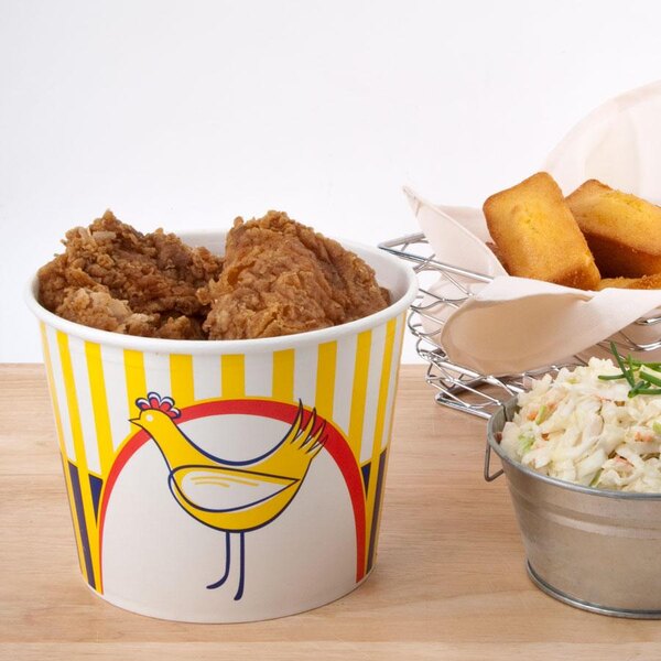 Choice 85 oz. Chicken Bucket with Lid - 25/Pack