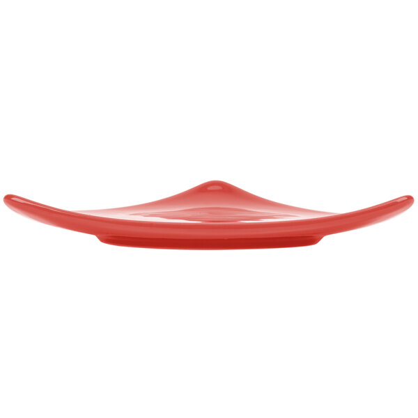 CAC TRG-23RED Festiware Triangle Flat Plate 12 1/2" - Red - 12/Case