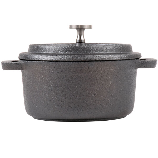 American Metalcraft CIPR42 9 oz. Pre-Seasoned Mini Cast Iron Pot with Cover