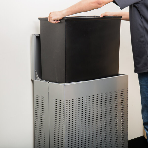 Rubbermaid FGSR18EPLSM Silhouettes Metallic Silver Steel Designer ...