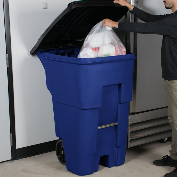 95 Gallon Blue Rollout Trash Can w/ Lid - Rubbermaid Brute