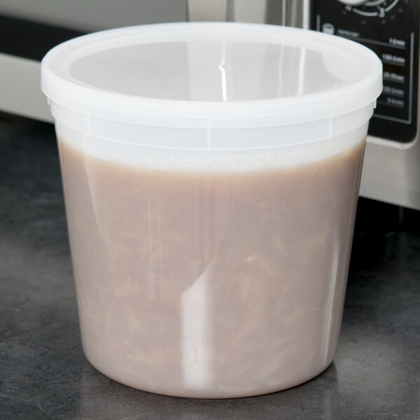 2.7 Qt. Translucent Round Deli Container and Lid Combo Pack - 10/Pack