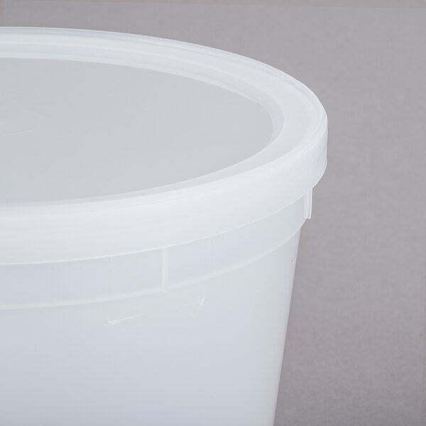 2.7 Qt. Translucent Round Deli Container and Lid Combo Pack - 10/Pack