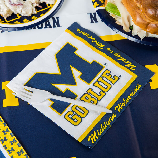 Creative Converting 331400 University of Michigan 2-Ply 1/4 Fold ...