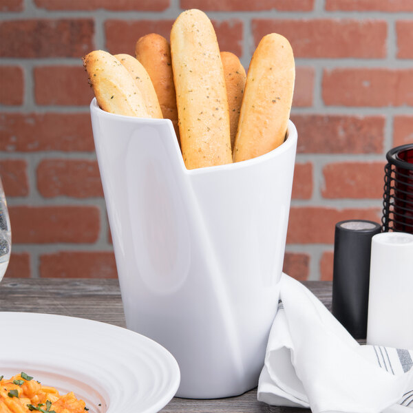 Elite Global Solutions MW64-W Crocks 64 oz. White Melamine Large Spiral ...