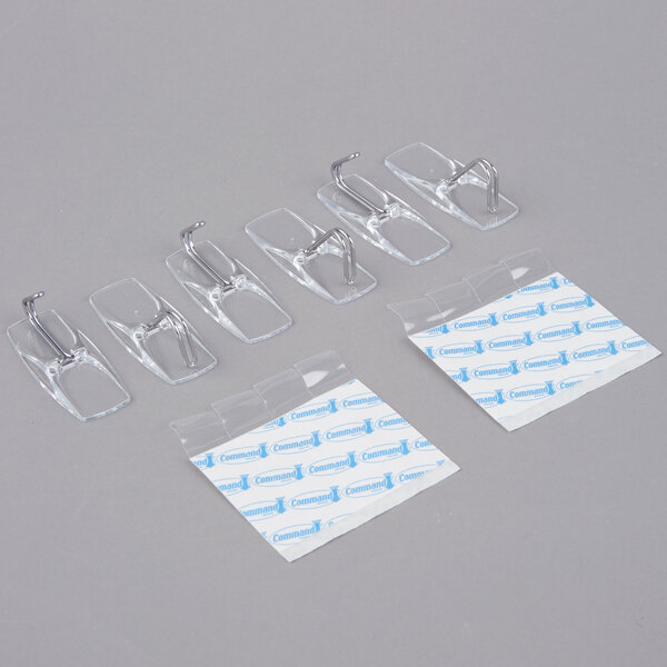 3M 17065CLR6ES Command™ Clear Medium Wire Toggle Hook - 6/Pack
