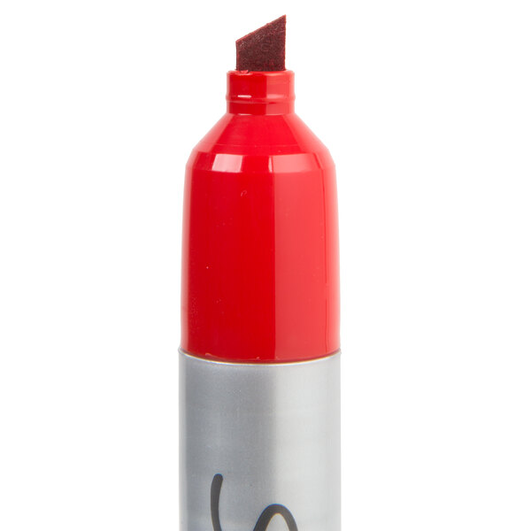 Sharpie 15002 King Size Red Chisel Tip Permanent Marker - 12/Pack