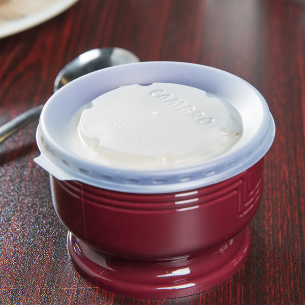 Cambro CLSM8B5190 Disposable Translucent Lid - 1500/Case