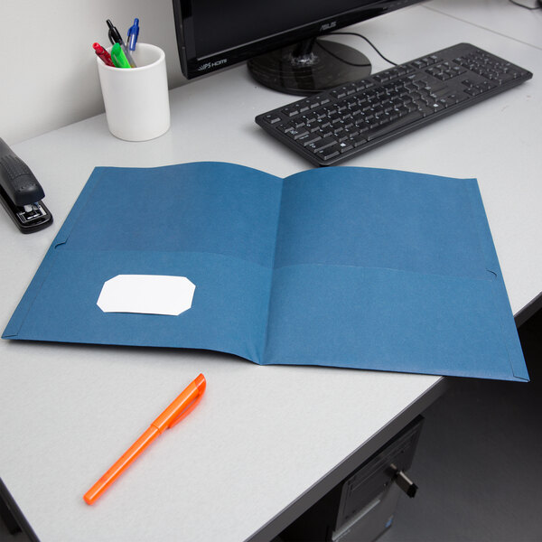 Oxford 57502EE Letter Size 2-Pocket Embossed Paper Pocket Folder, Blue ...